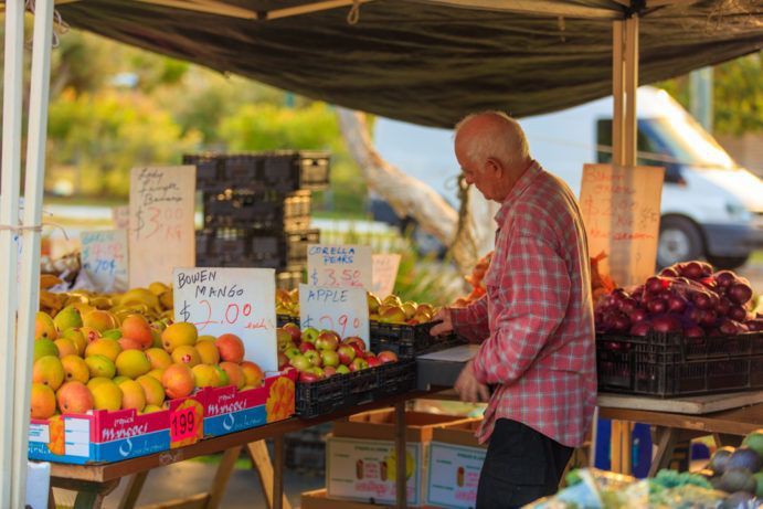 Explore Bowen's Best Markets - Grand View Hotel